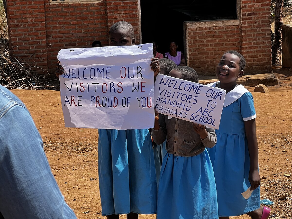 Visit to the LINEAR school in Malawi - Africa | LINEAR